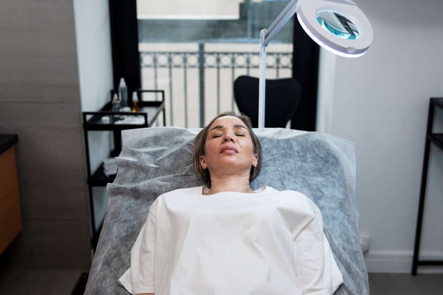 Exploring Cryotherapy: Benefits and Uses in Pain Management – AUVON